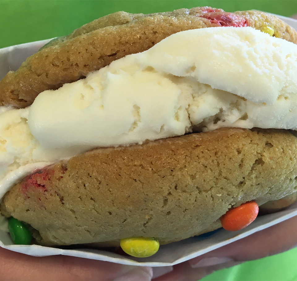 Menu - Lickin Lizard Dippers Ice Cream